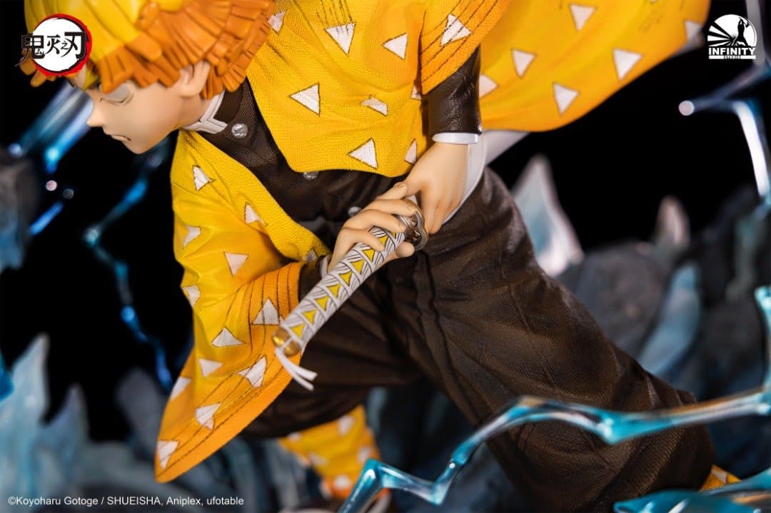 Kimetsu No Yaiba Demon Slayer Agatsuma Zenitsu Statue - Comic Concepts
