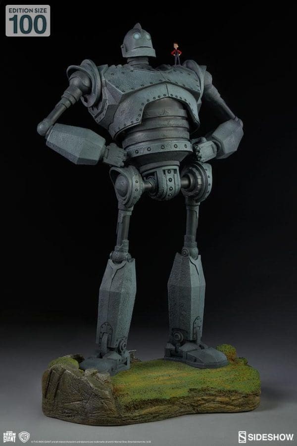 Iron Giant Maquette (Cel-Shaded Variant) – Comic Concepts