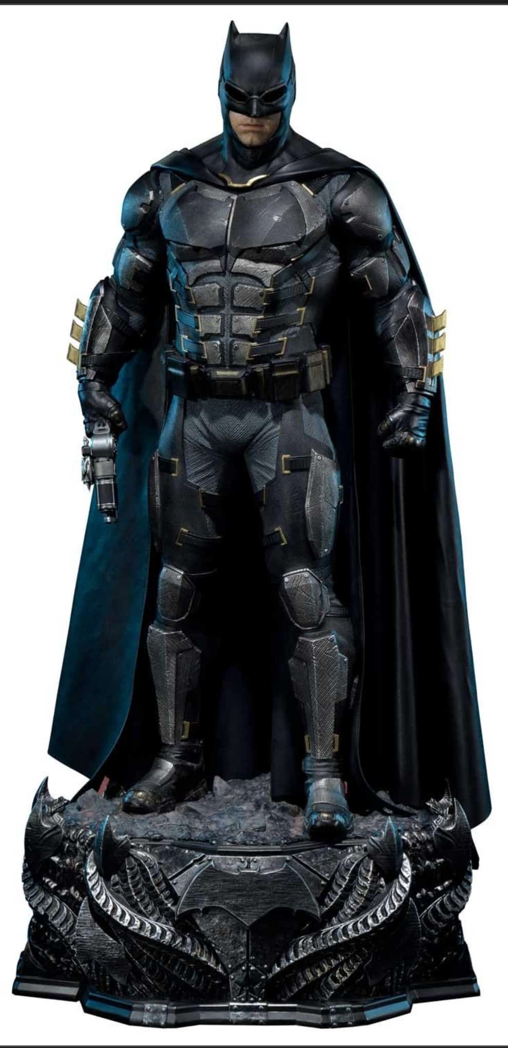 Justice League: Batman Tactical Suit 1/3 Scale Statue - Comic Concepts