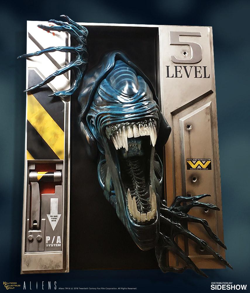 Alien Queen Life-Size Wall Art - Comic Concepts