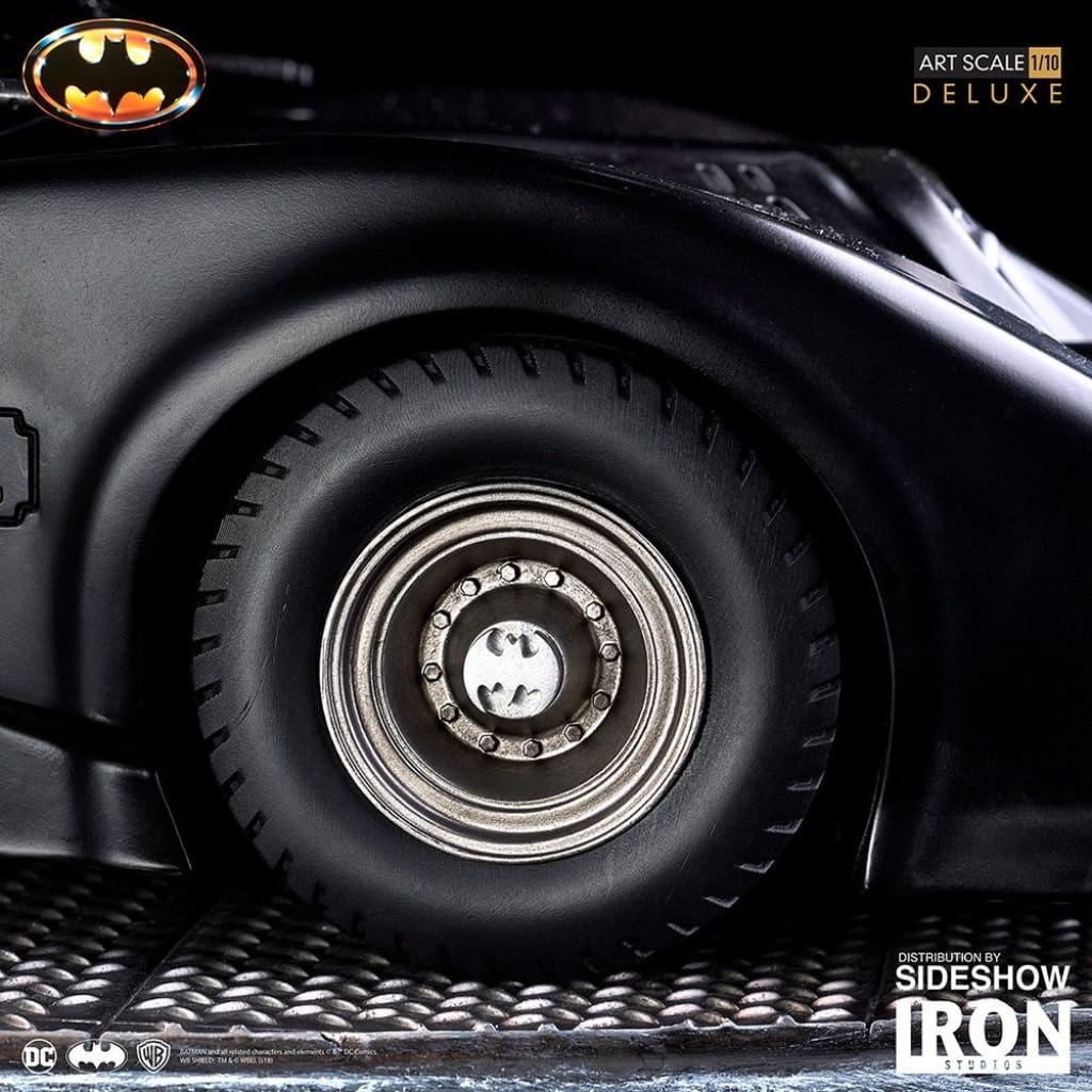 Batman and Batmobile Deluxe Set – Comic Concepts