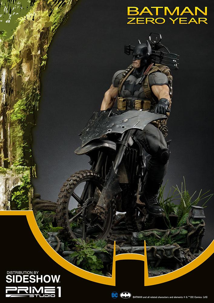 The New 52 Batman Zero Year Statue - Comic Concepts