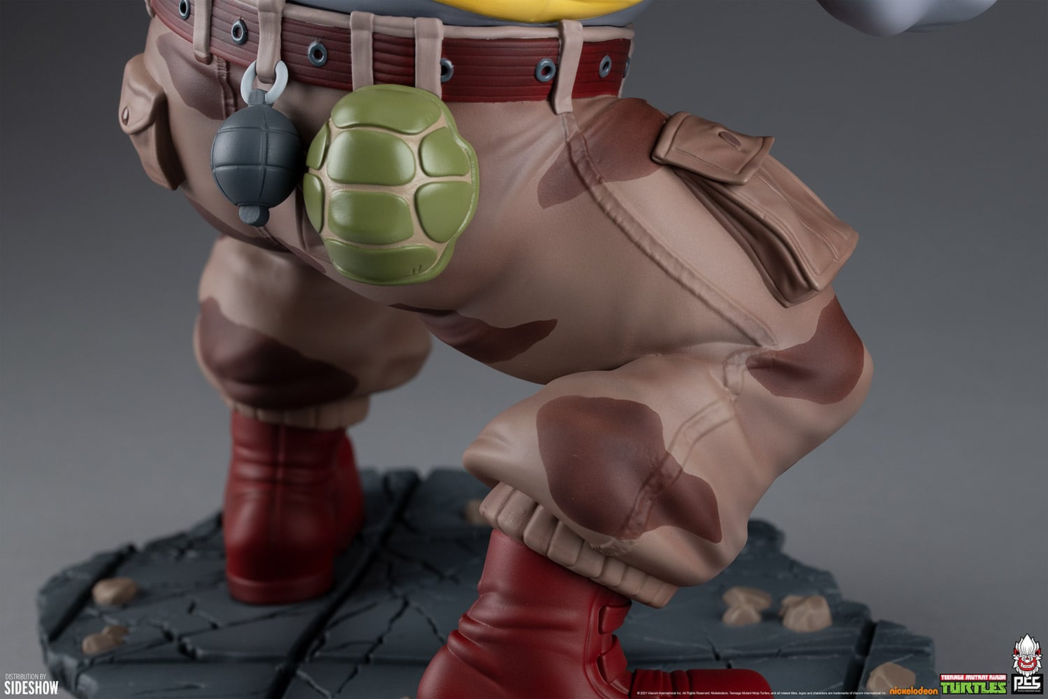 Teenage Mutant Ninja Turtles: Rocksteady 1/4 Scale Statue – Comic Concepts