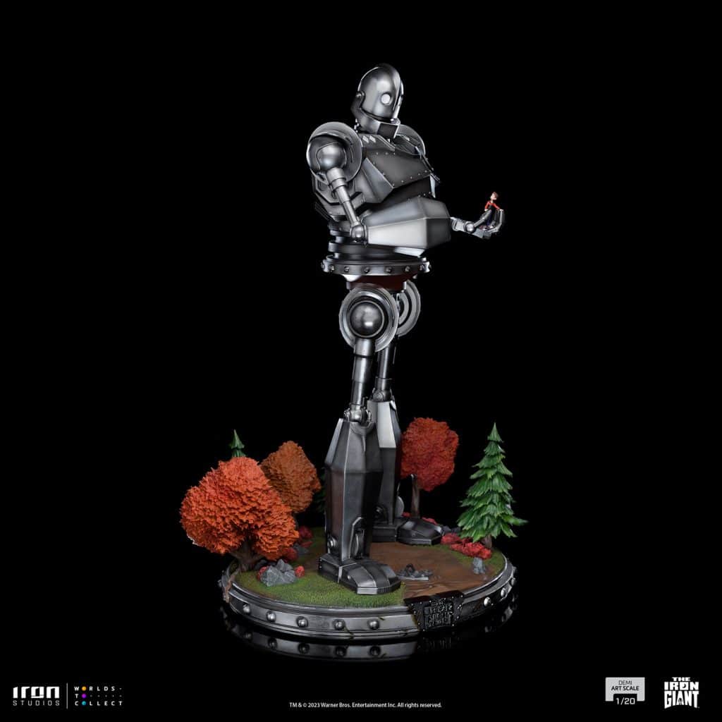 Iron Studios Iron Giant and Hogarth Statue – Comic Concepts