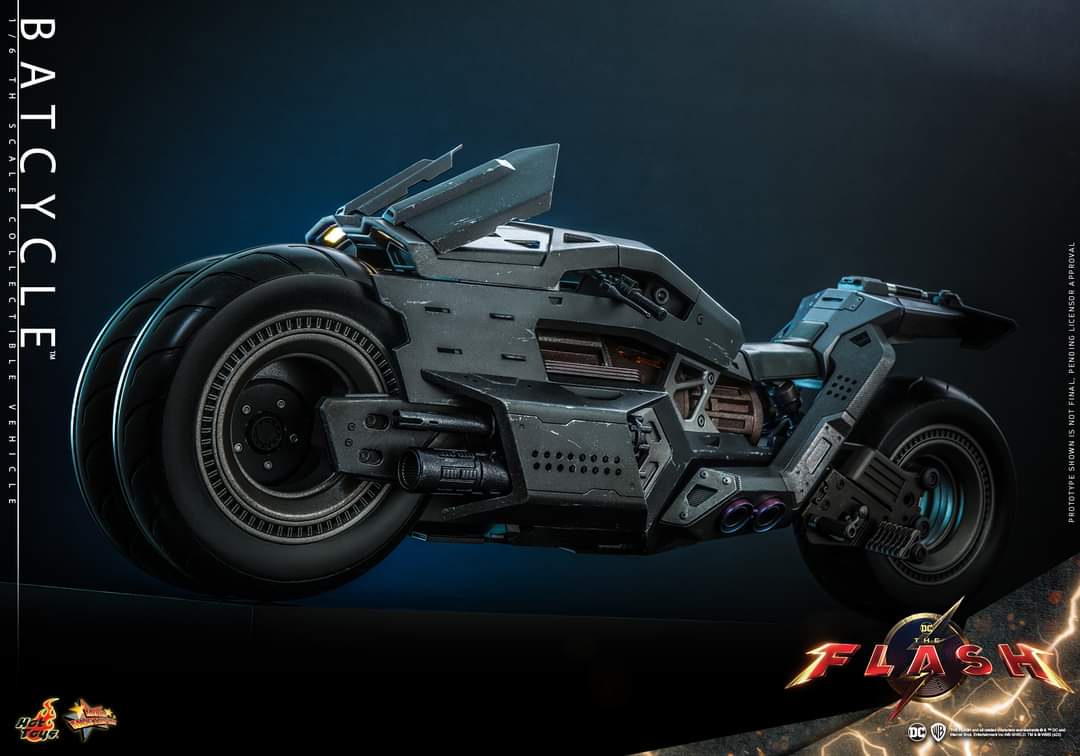 Hot Toys Batcycle Figure Sixth Scale Vehicle Limited DC Comics ...