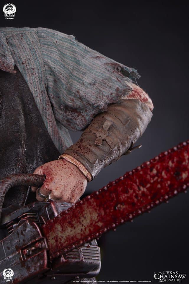 PCS Leatherface Statue Deluxe Edition 1/4 Scale Collectible – Comic ...