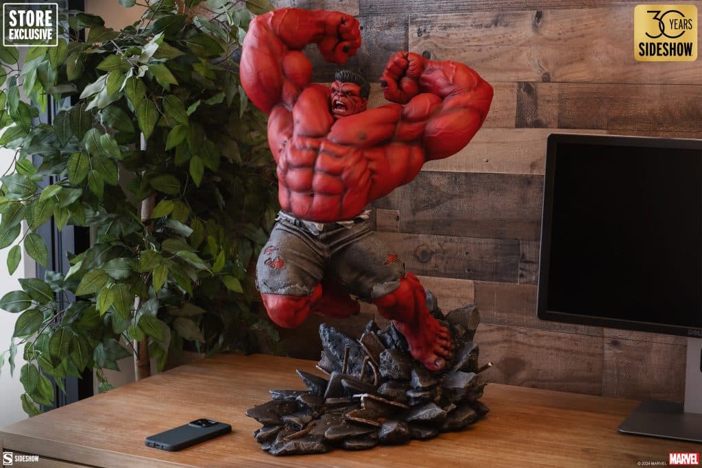 Sideshow Collectibles Red Hulk Thunderbolt Ross Premium Format Figure ...