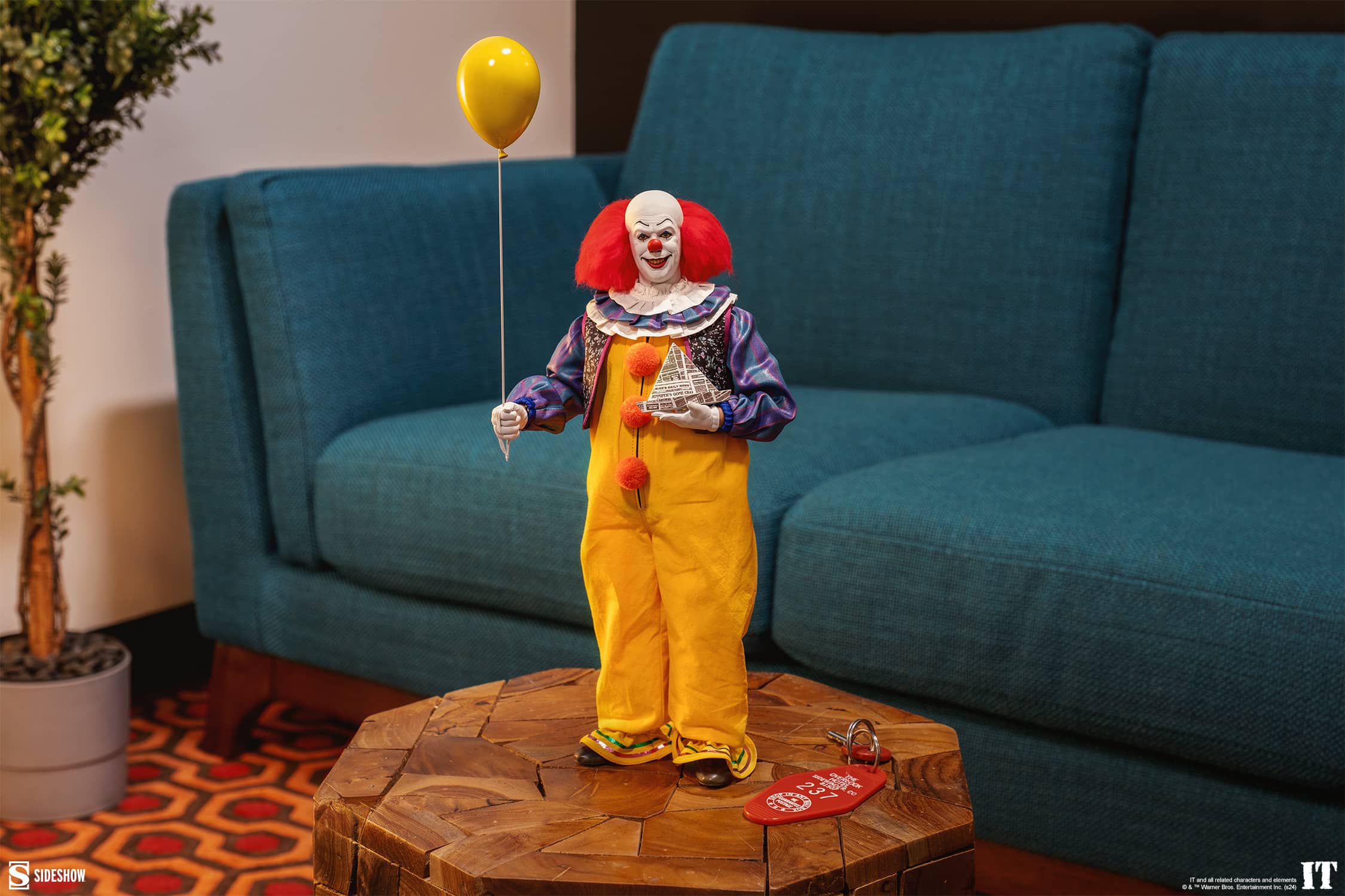 Sideshow Collectibles Pennywise Sixth Scale Figure - Comic Concepts