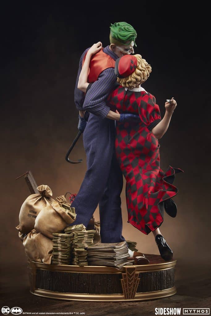 Sideshow Collectibles The Joker and Harley Quinn Lawless Love Statue ...