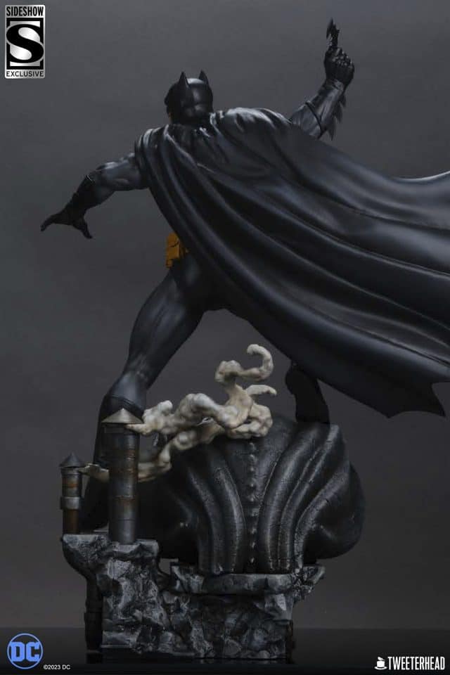 Tweeterhead Batman Statue Quarter Scale Maquette Black and Gray Edition ...