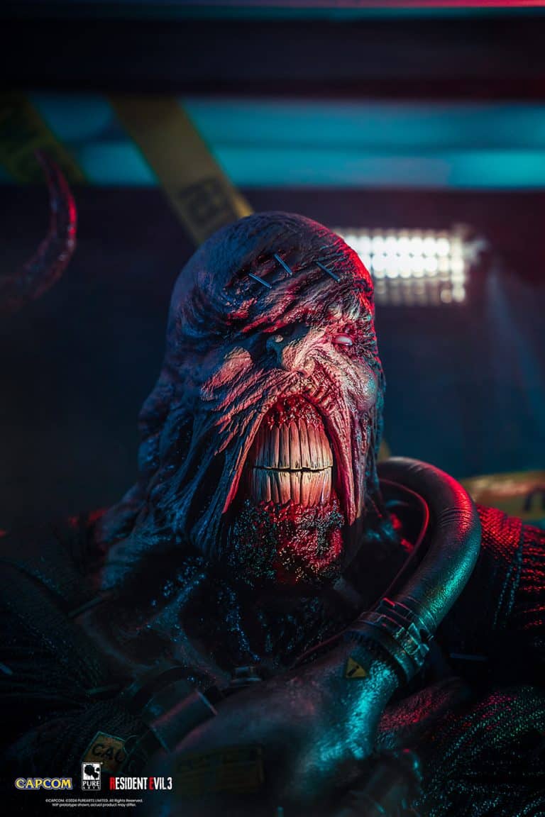 Nemesis Life-Size Bust Resident Evil 3 Limited Collectible - Comic Concepts