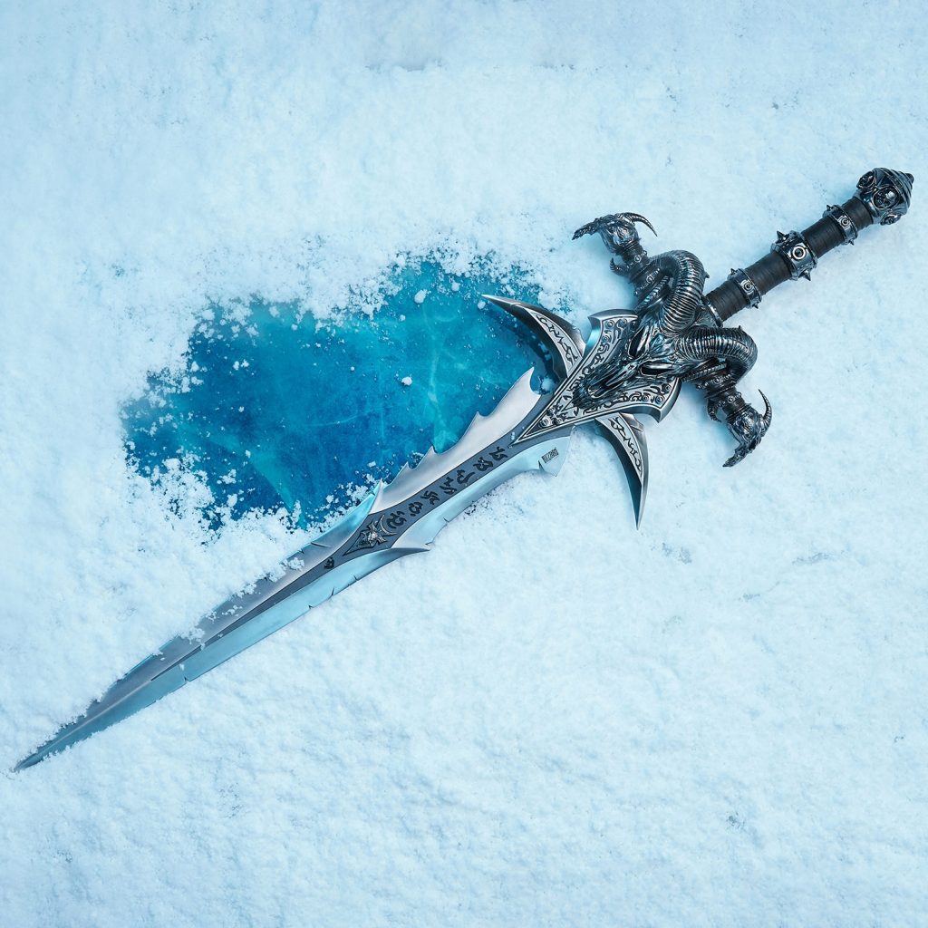 Frostmourne Sword Premium Life-Size Replica Warcraft Limited ...