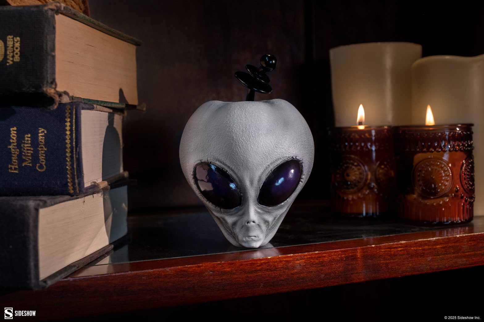 Alien Apple Replica Sideshow Original Statue - Comic Concepts
