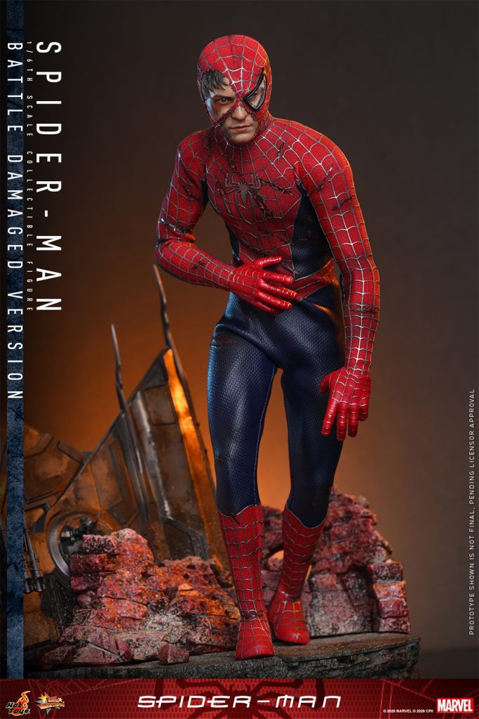Spider-Man Battle Damaged Sixth Scale Figure Tobey Maguire Variant ...