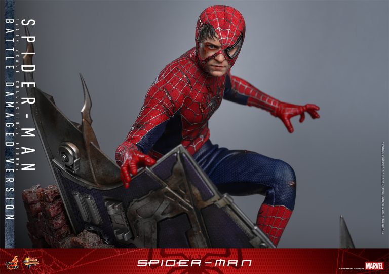 Spider-Man Battle Damaged Sixth Scale Figure Tobey Maguire Variant ...